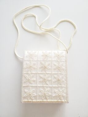 Bags | Elegant Beaded Crossbody Bag In Ivory Vintage | Poshmark